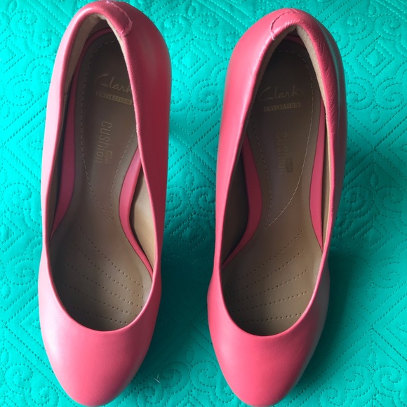 Clarks | Shoes | Womens Shoes Clarks Coral Leather 35 Heels | Poshmark